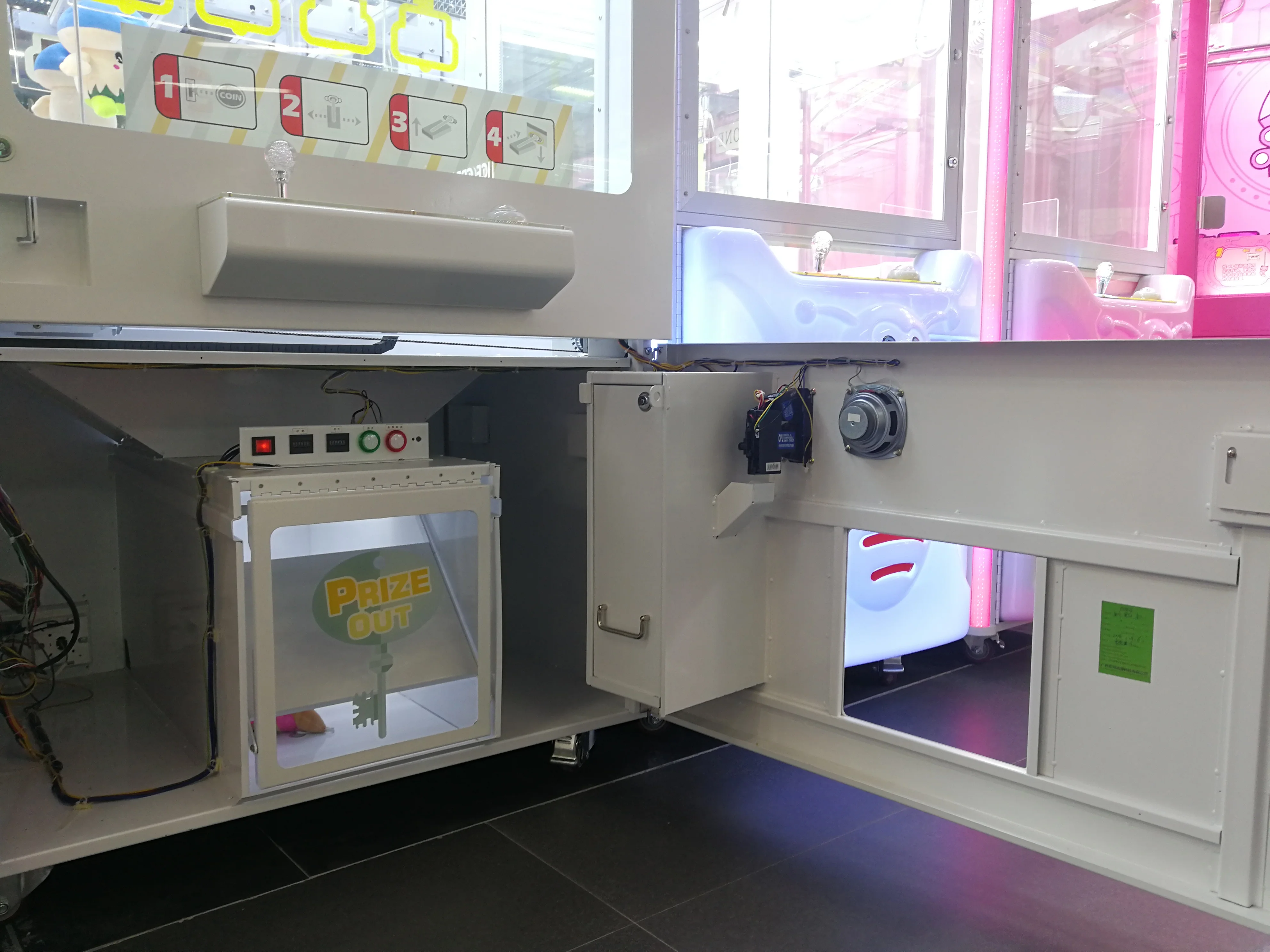 Coin Operated Key Master Game Machine,Prize Vending Game Crane Machine ...