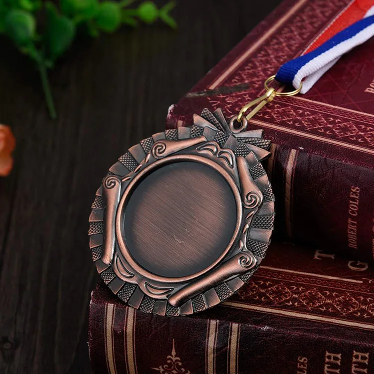 Medal Machine - Create Colorful Metal Medals for Souvenirs