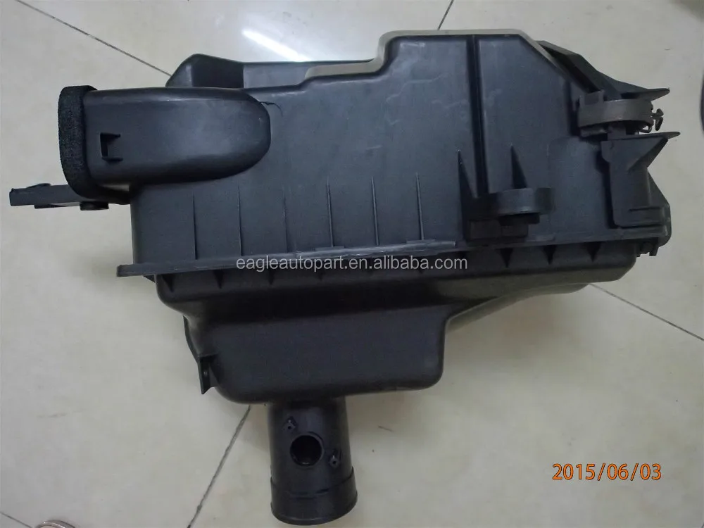 Car Air Filter Plastic Housing Box 17700-30260 For Toyota Hiace Diesel ...