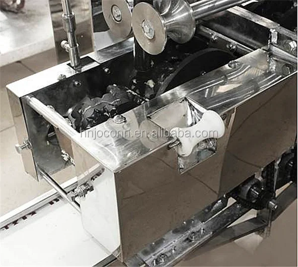 Automatic Russian Fried Pelmeni Making Machine / Singapore Calzone ...