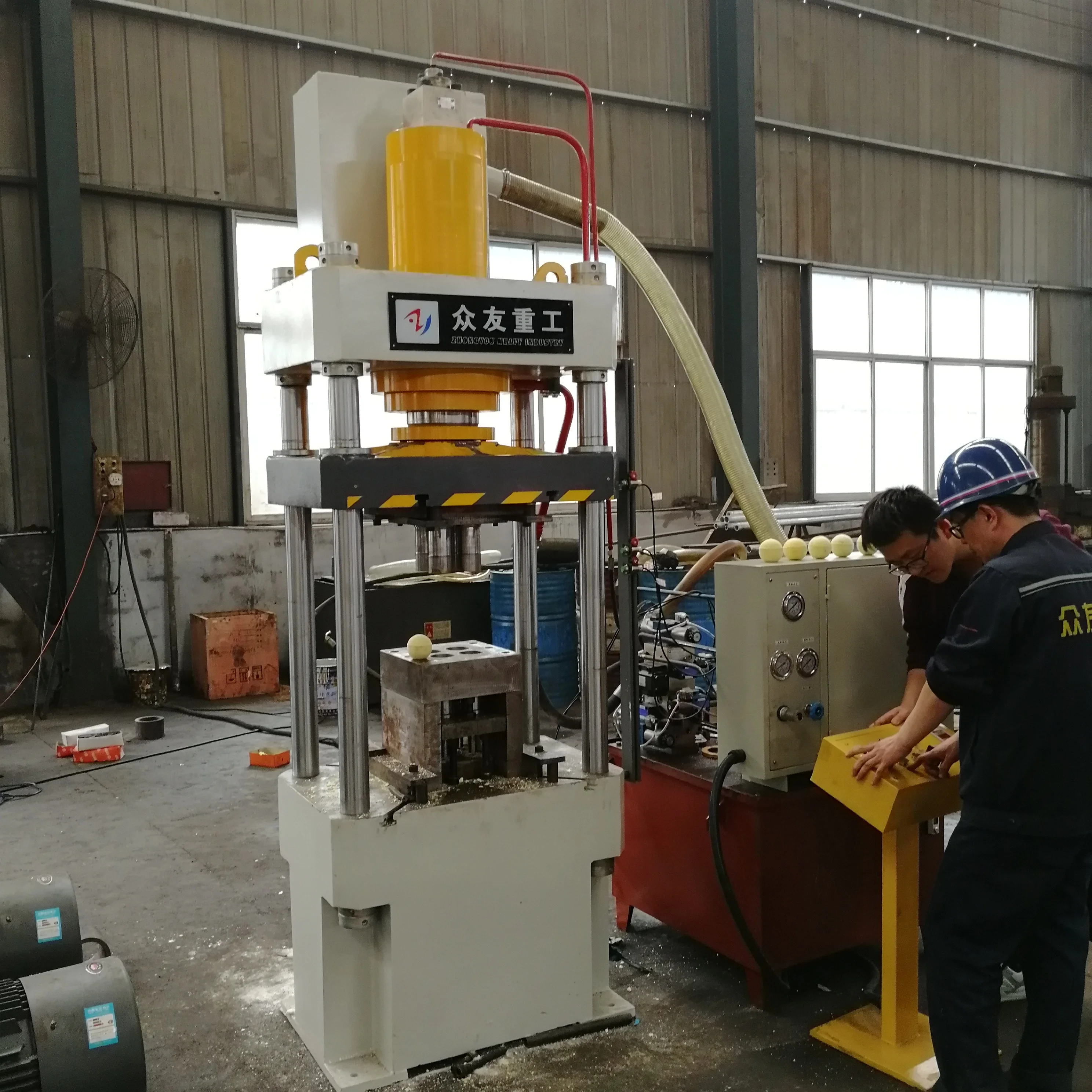 100T 4 Columns Powder Forming Hydraulic Bath Bomb Press