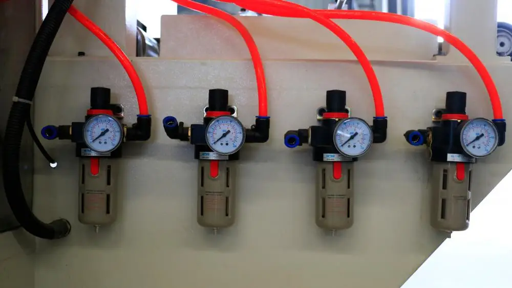 300mm Automatic Line Spraying Machine - Buy Skirting Painting,Wooden ...