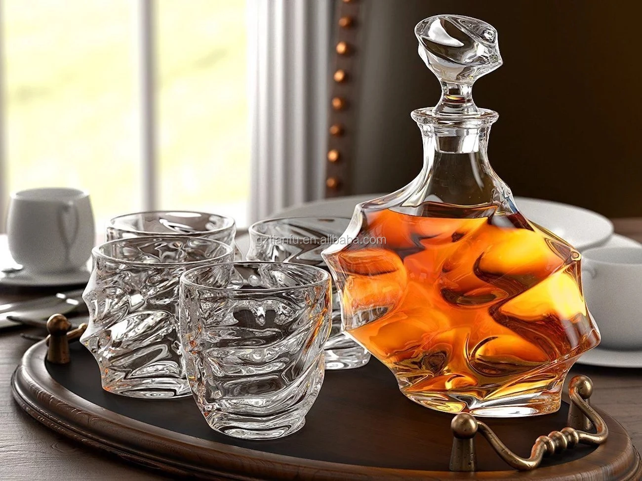 Personalized Whisky Set - Elegant Decanter & Glasses