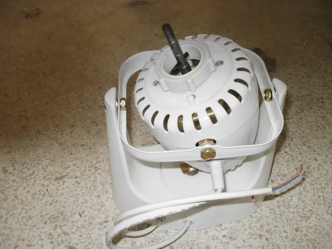 360 Degree Rotating Electric Oscillating Fan - 1 Year Warranty