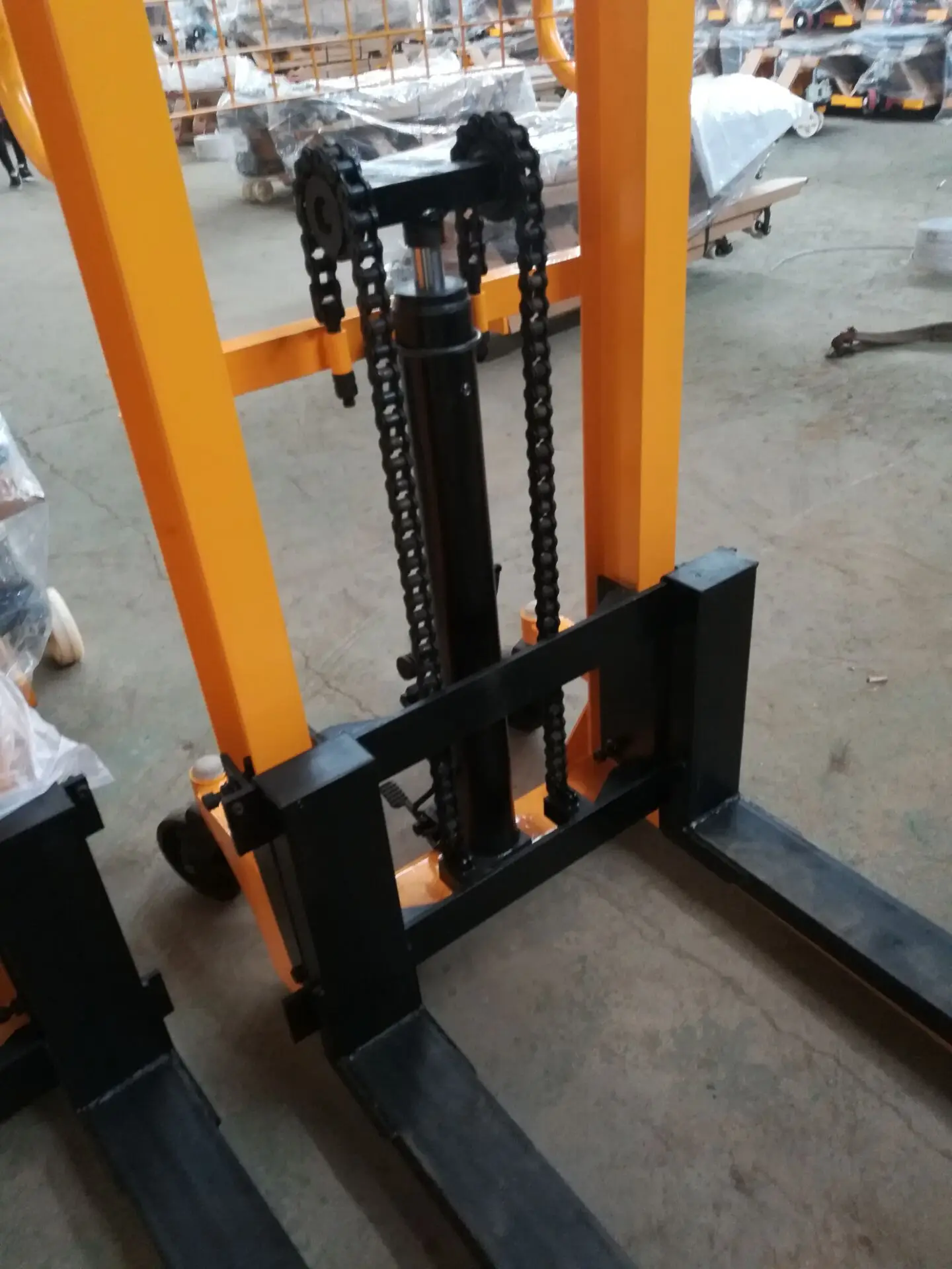Manual Hydraulic Stacker Hand Fork Lifter 1 Ton 2 Ton - Buy Hand Fork ...