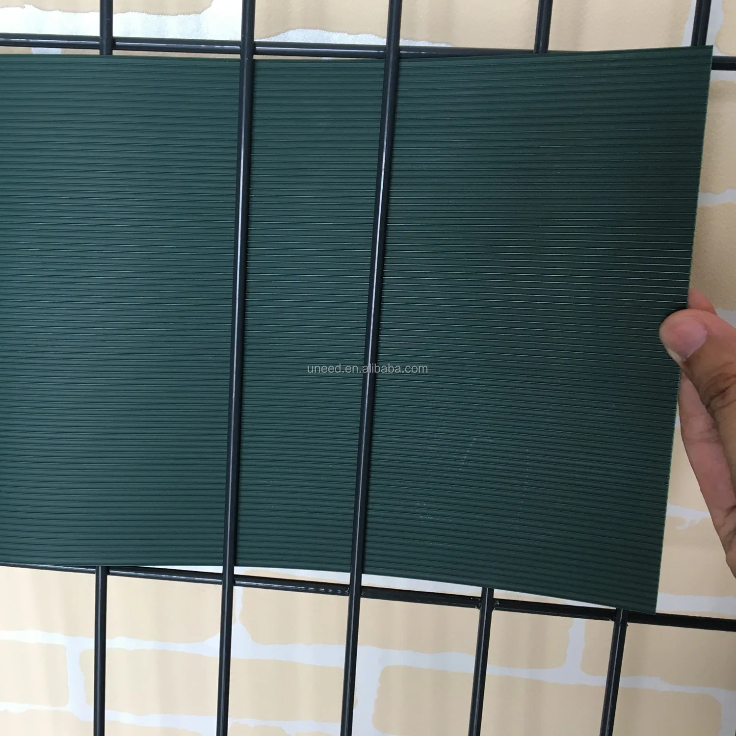 Privacy Protection Anti-Uv Hard PVC Strip Fence by UNEED