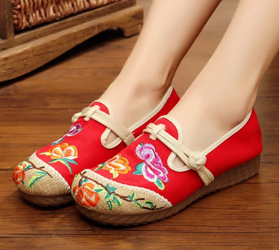 Woman Spring/autumn Chinese Traditional Lady Embroidered Floral Shoes ...