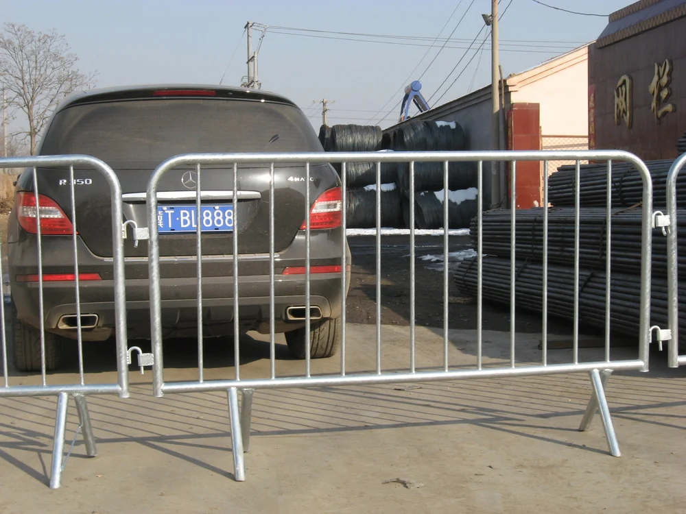 Steel Blockader Barricade 39-inch Crowd Race Road Barrier Enclosure ...
