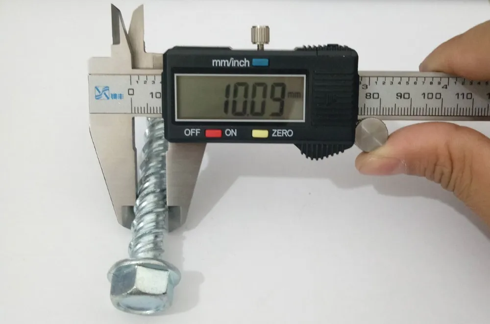 M10 Carbon Steel Galvanized Self Drilling Concrete Screw Anchor