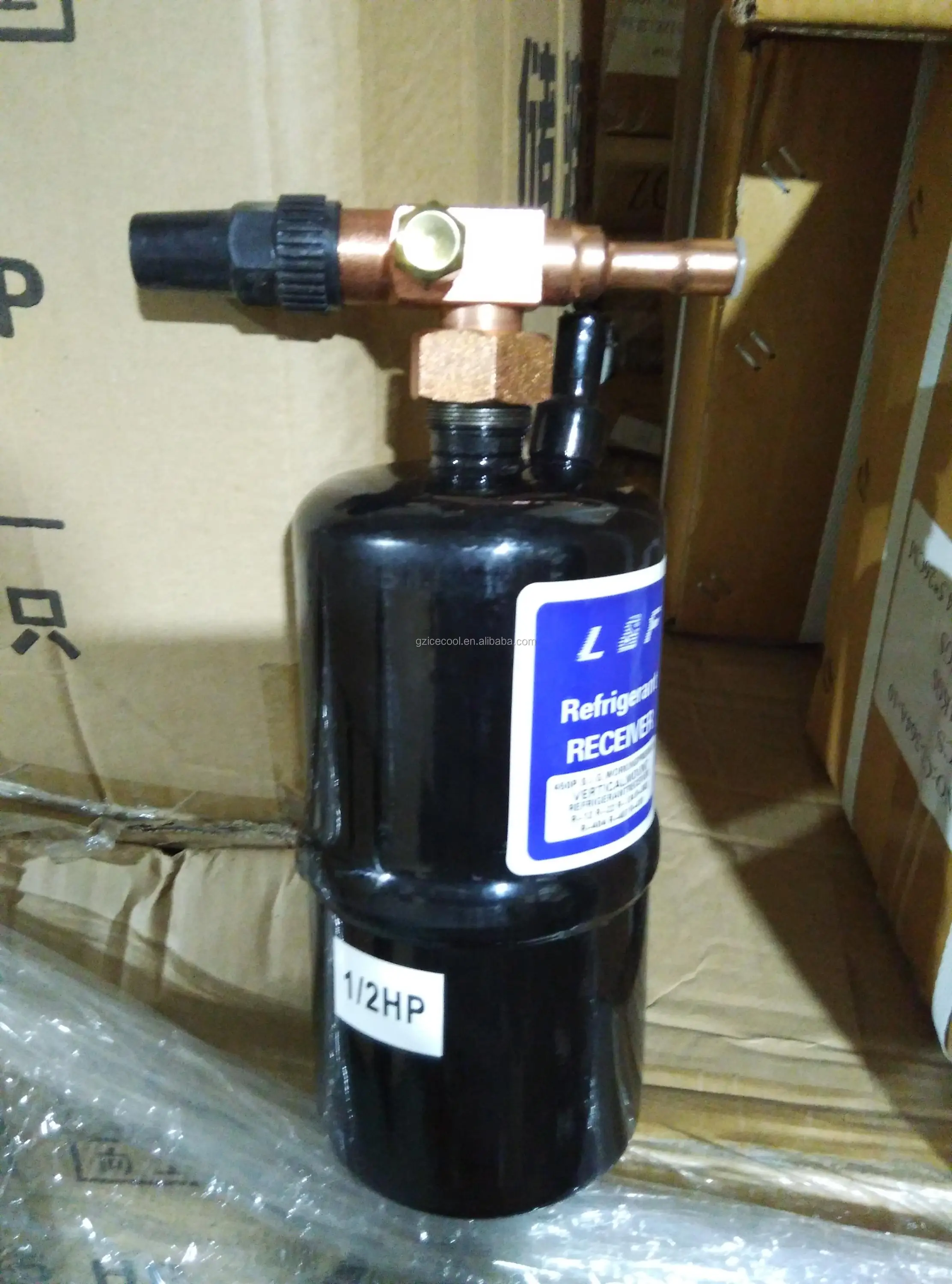 Black Color Vertical Mount L&F Refrigerant 1L Receiver