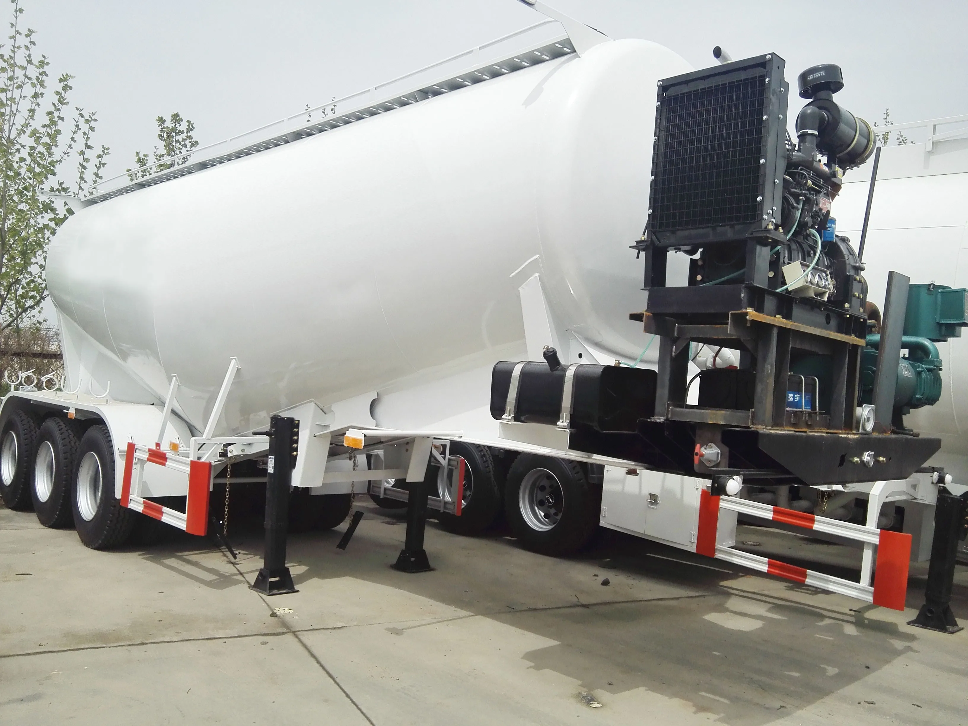Dry Bulk Cement Silo Tank Trailer - Efficient Powder Transport