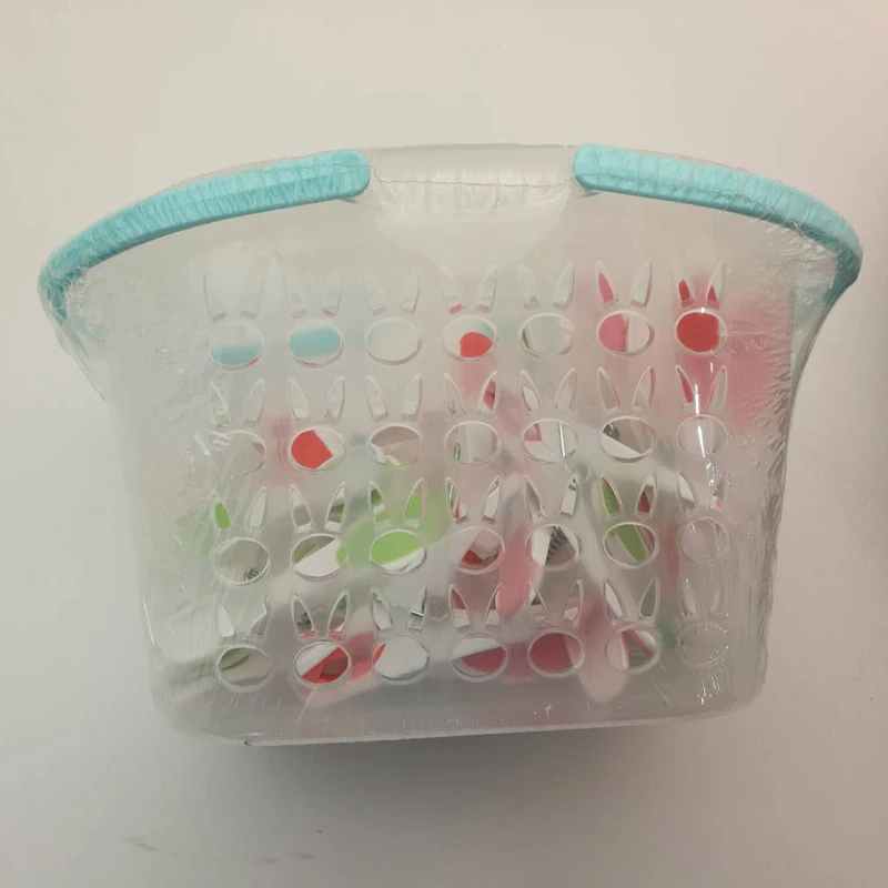 Flexible Plastic Laundry Basket With 24 Pcs Tpr Plastic Clothes Pegs ...
