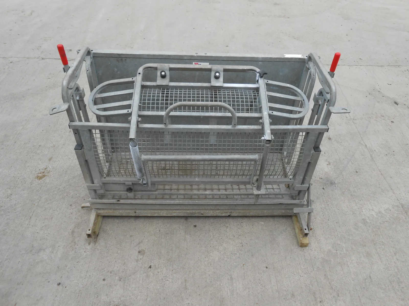 Steel Goat Handling Equipment Sheep Catcher Turnover Crate - Buy Sheep ...