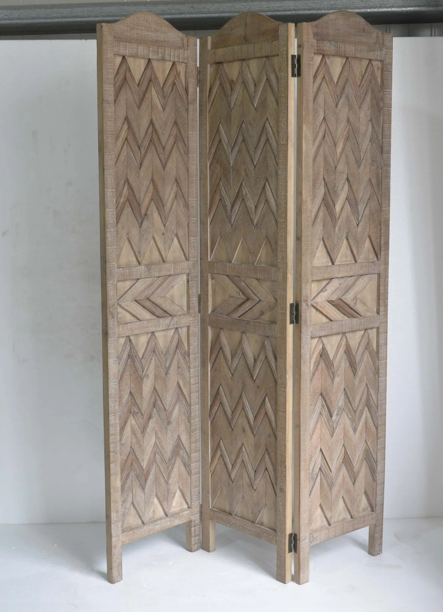Mayco Folding Metal Hand Carved Wood Decorative Screen Panel For Living ...
