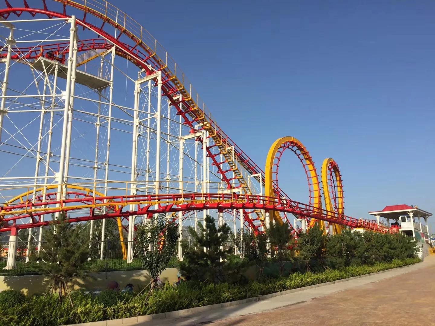 Customized Roller Coaster - Ultimate Amusement Park Equipment