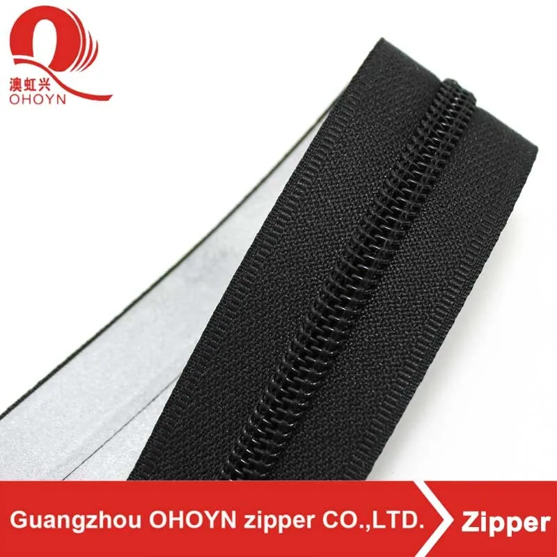 Guangzhou Factory Wholesale Waterproof Long Chain Roll Zip Custom ...