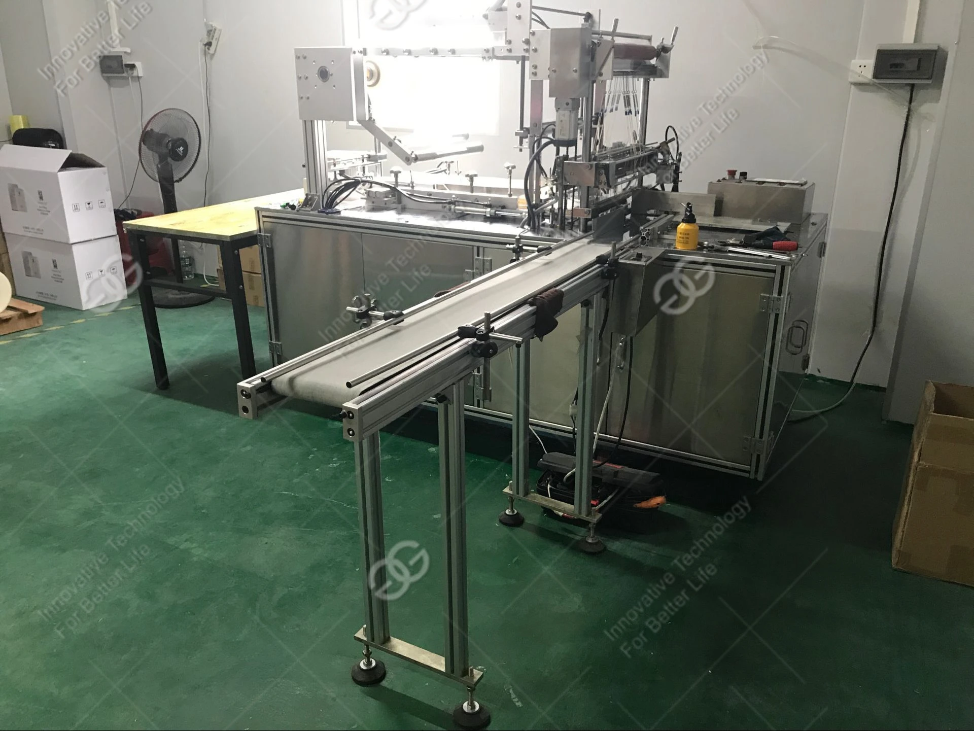 Semi Automatic 3d Perfume Box Packing Manual Small Cellophane Wrapping ...