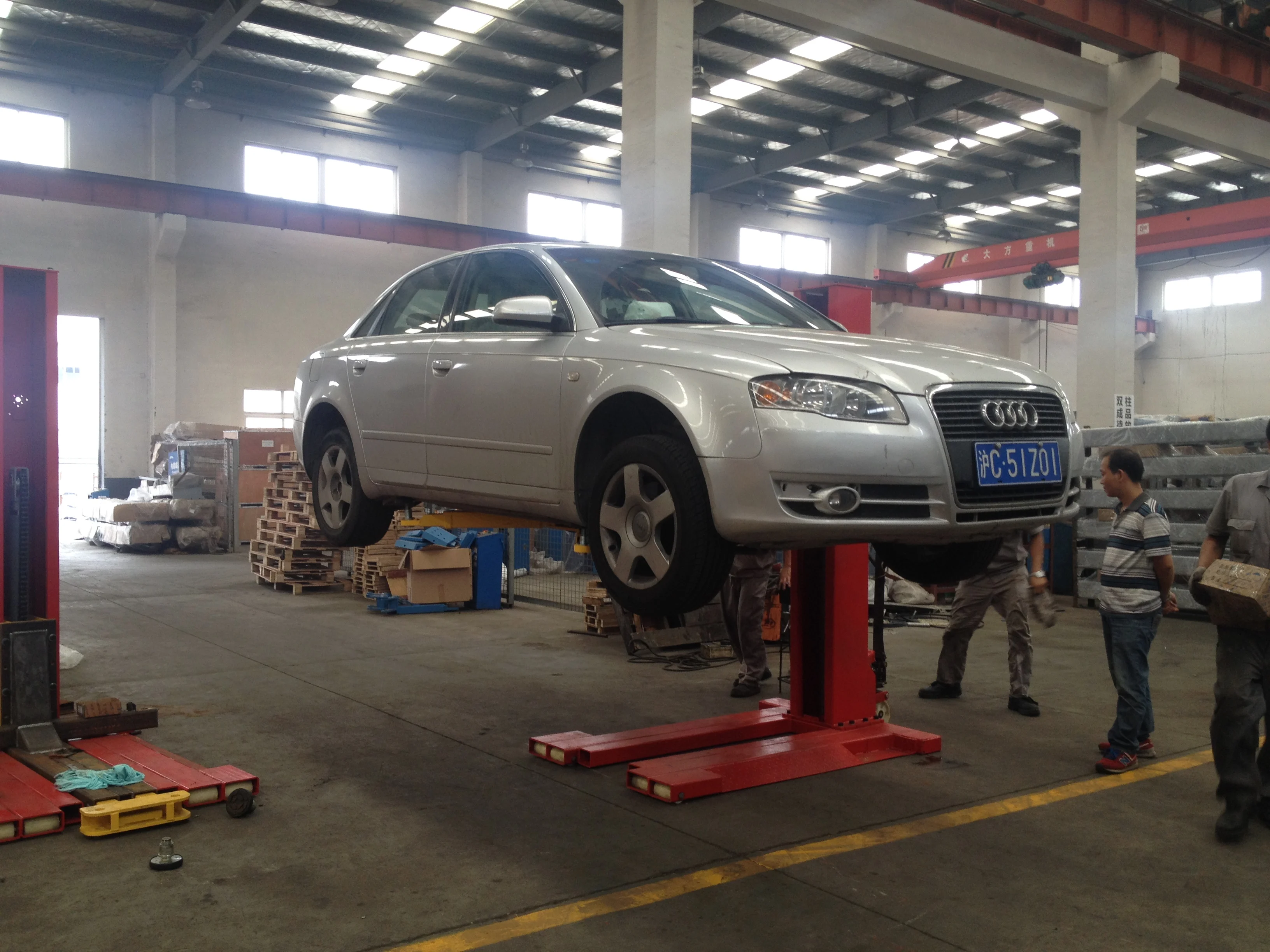 Movable Hydraulic Single Post Mobile Car Lift - Buy Movable Car Lift ...