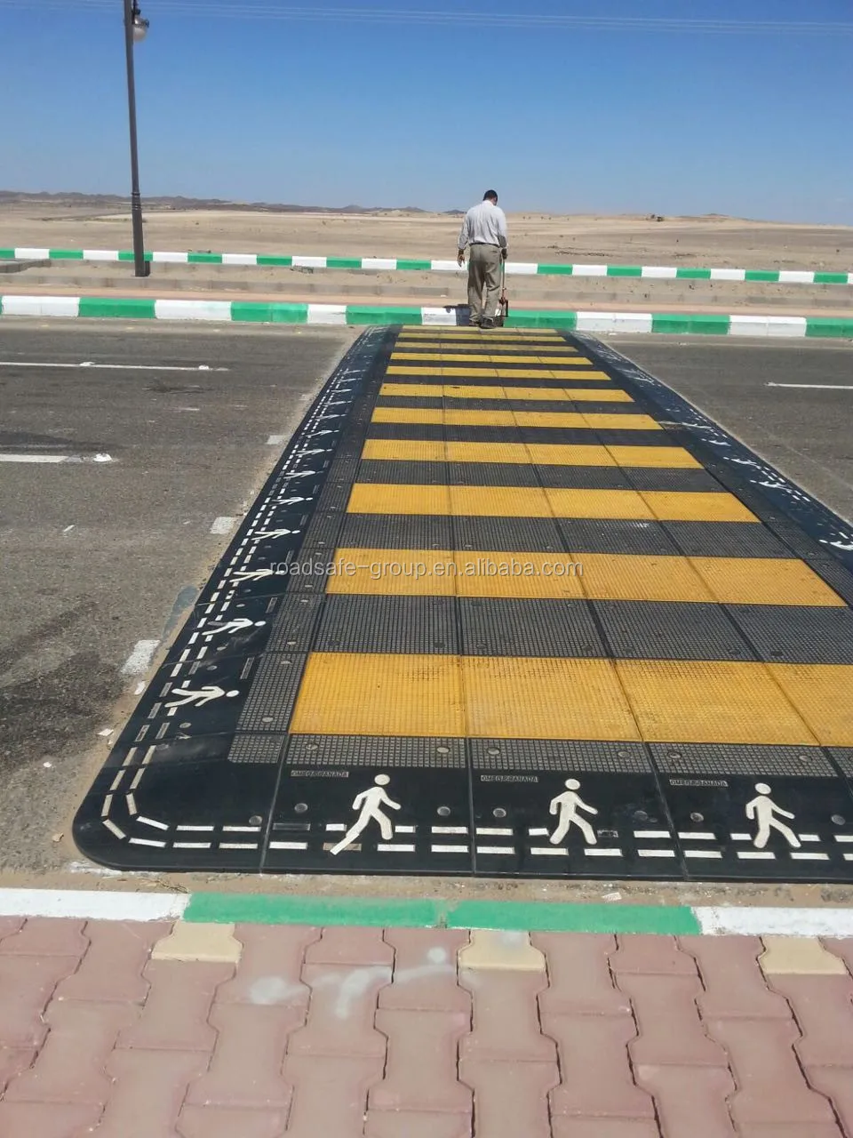 ROADSAFE Pedestrian One-Way Speed Bump - Traffic Safety