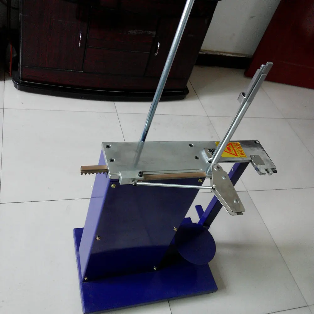 Efficient Single-Handed Food Clipper for Edible Fungi Packaging