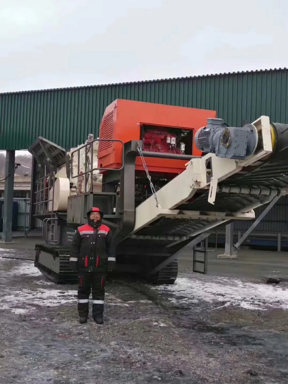 100-200tph Self-Propelled Crawler Crushing Plant - Easy Movable Stone ...