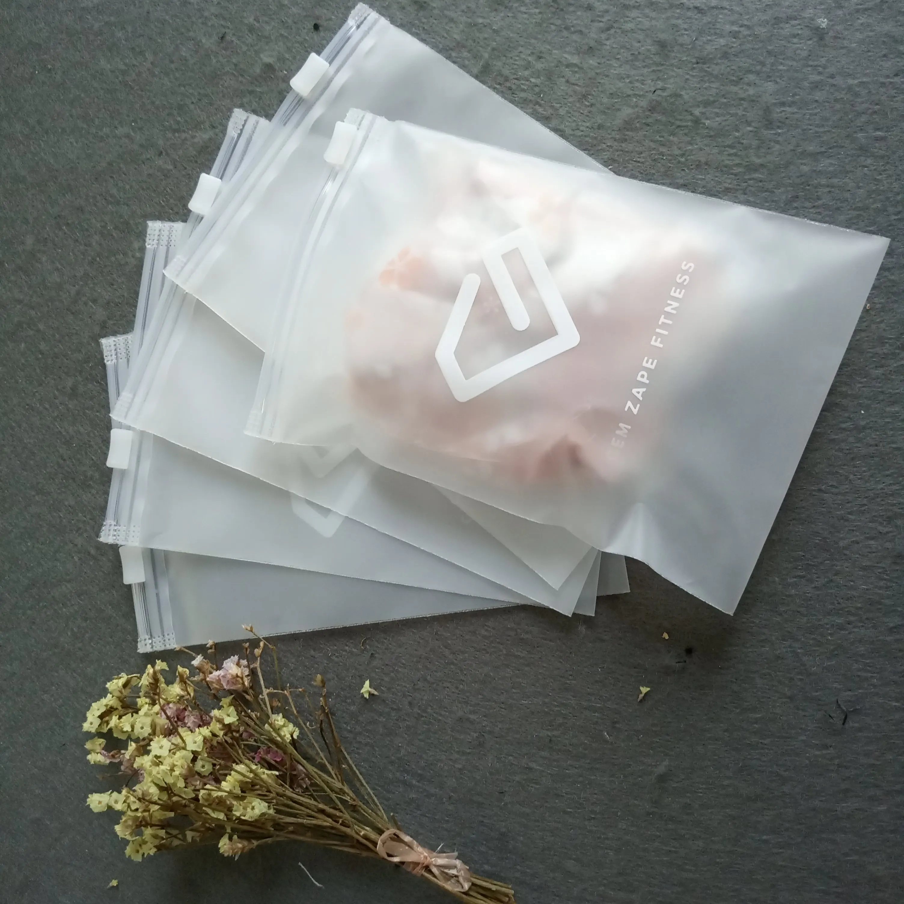 High Qualitycustom Matte frosted Biodegradable Plastic Packaging Zipper High Qualitycustom Matte frosted Biodegradable Plastic Packaging Zipper
