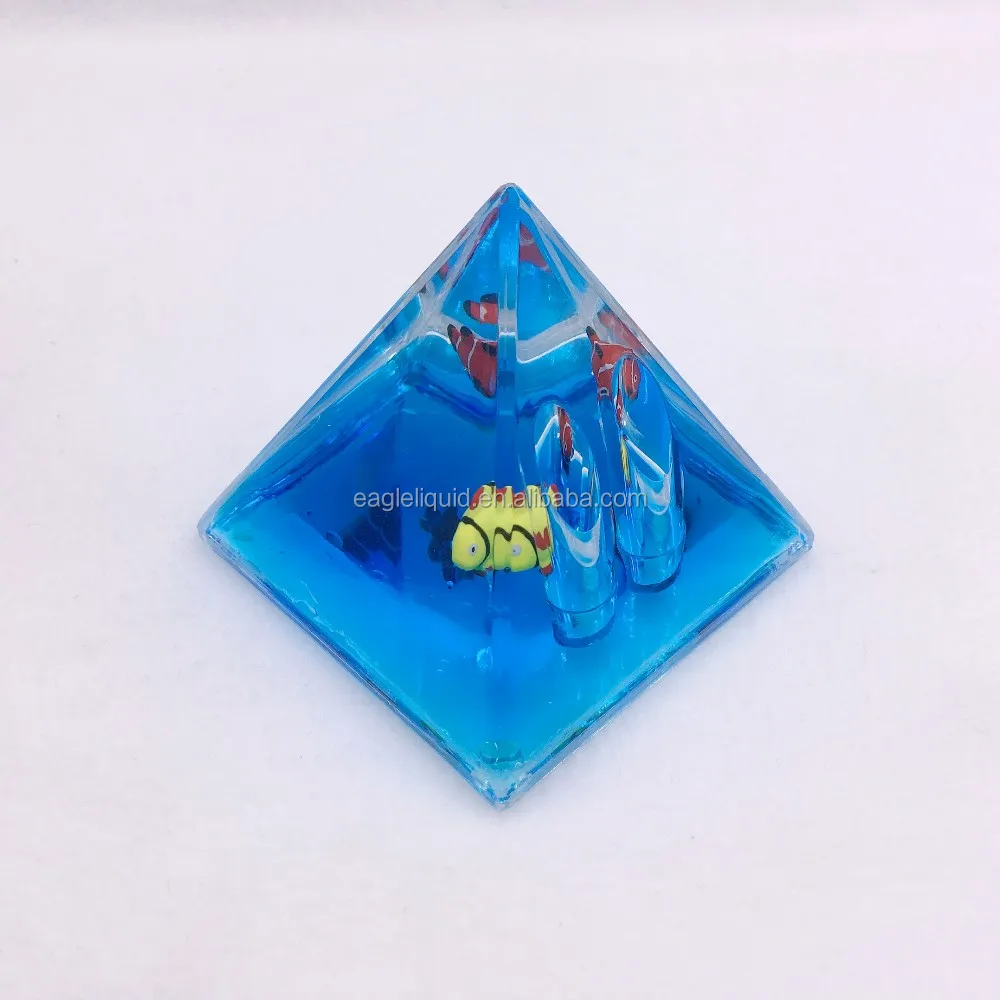Blue Oil Water Liquid Aqua Paperweight Cube with 3D Polar Bear Floater