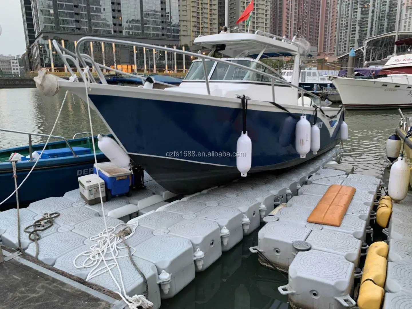 Plastic Floating Dock Cubes - Durable & Versatile Solutions