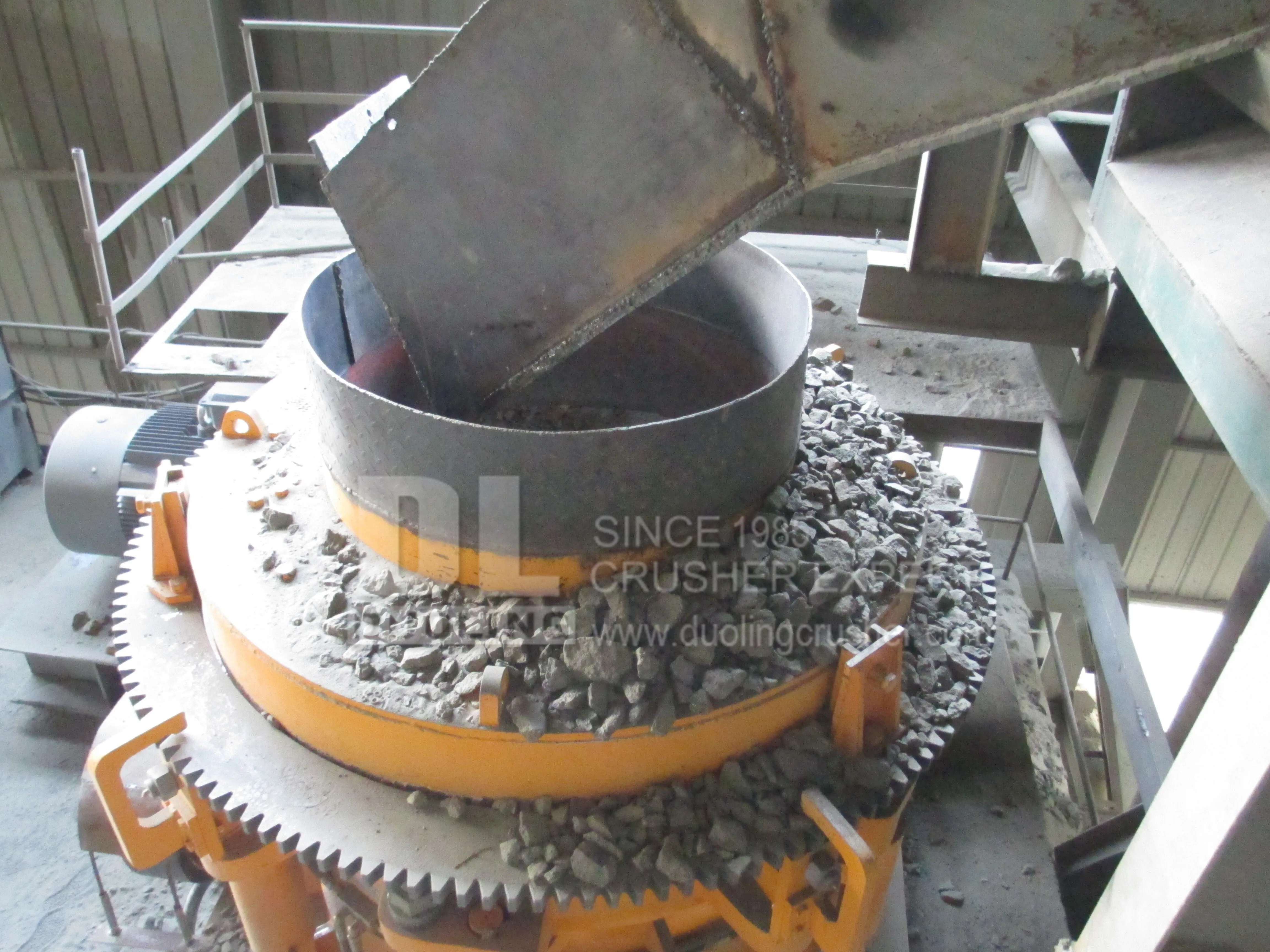 Power 220 Kw Pyh 3 Cone Crusher Machine Pyb 900 Cone Crusher Factory ...