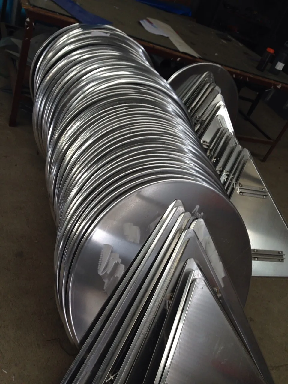 Custom Reflective Traffic Chevron Sign Board For Road Safety - Buy ...