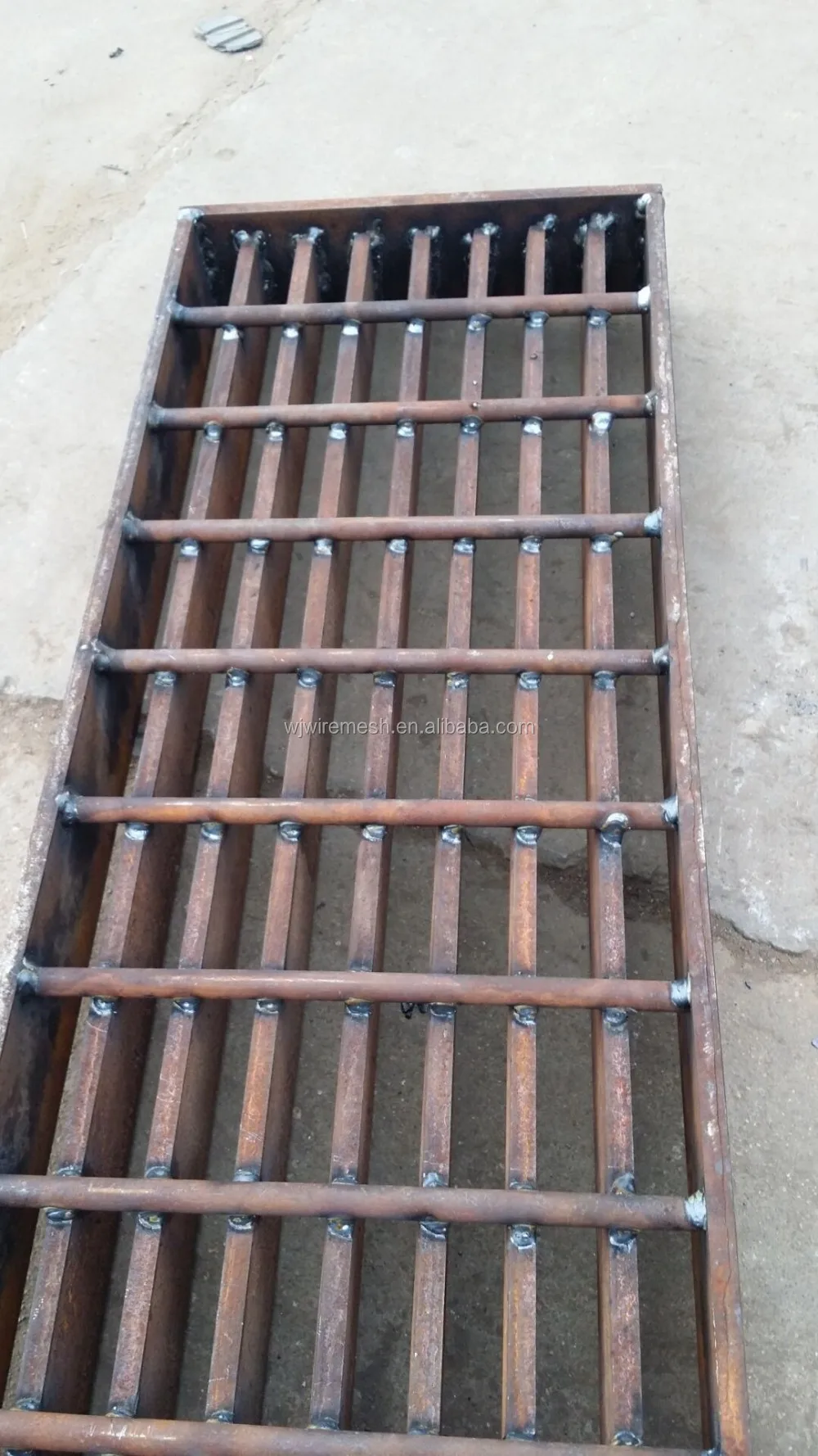 PUB Gal Vehicular Grating for Entrance Culvert - Durable & Versatile