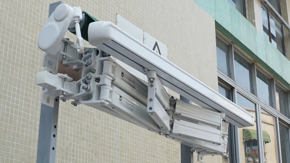 Durable 6m Aluminum Retractable Awnings for Shop Fronts