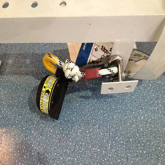 Hydrostatic Release Units (HRU) for Life Rafts - Solas Standard