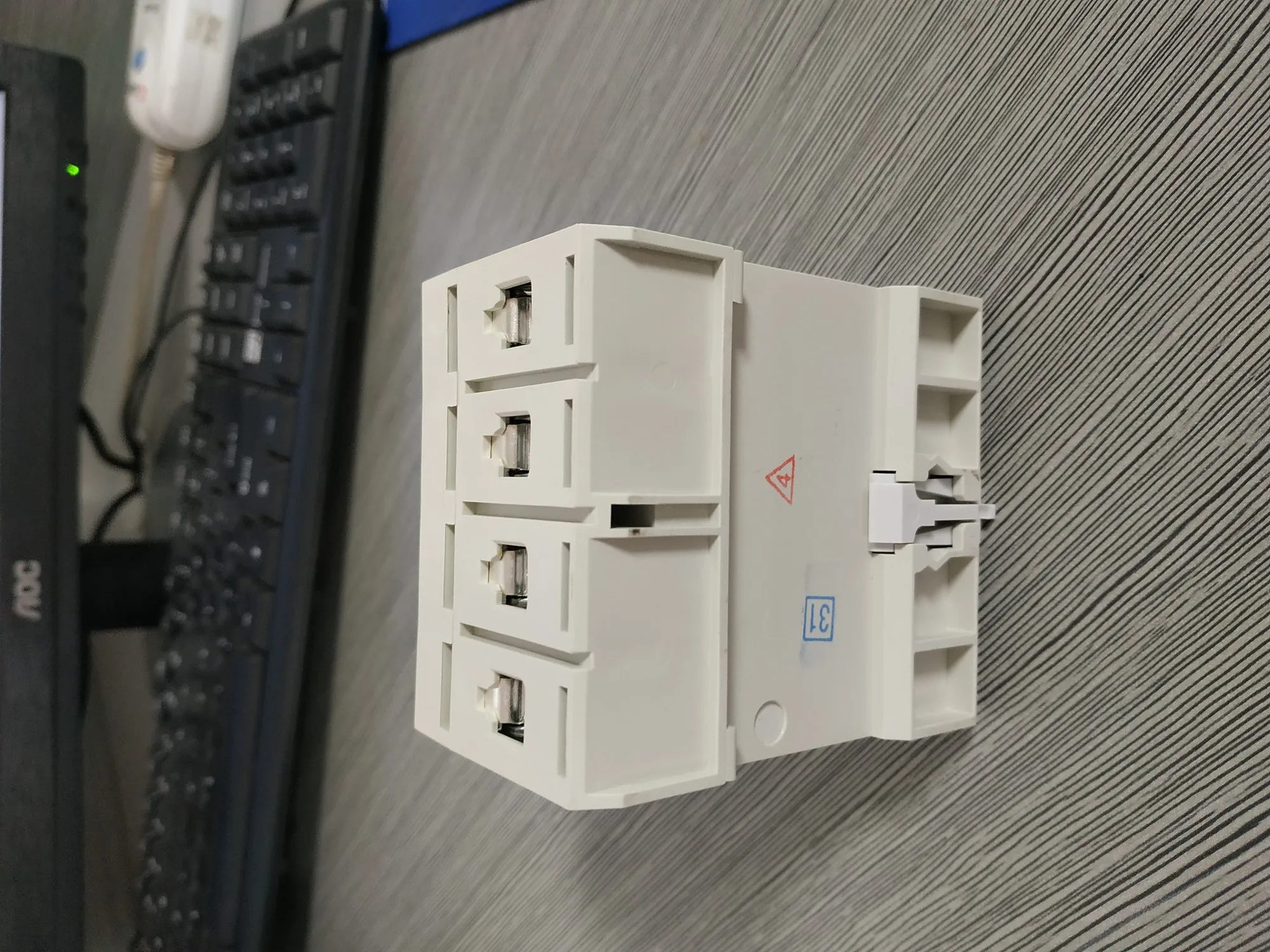 3 Phase Residual Current Circuit Breaker 40a Rccb With 4pole Used For ...