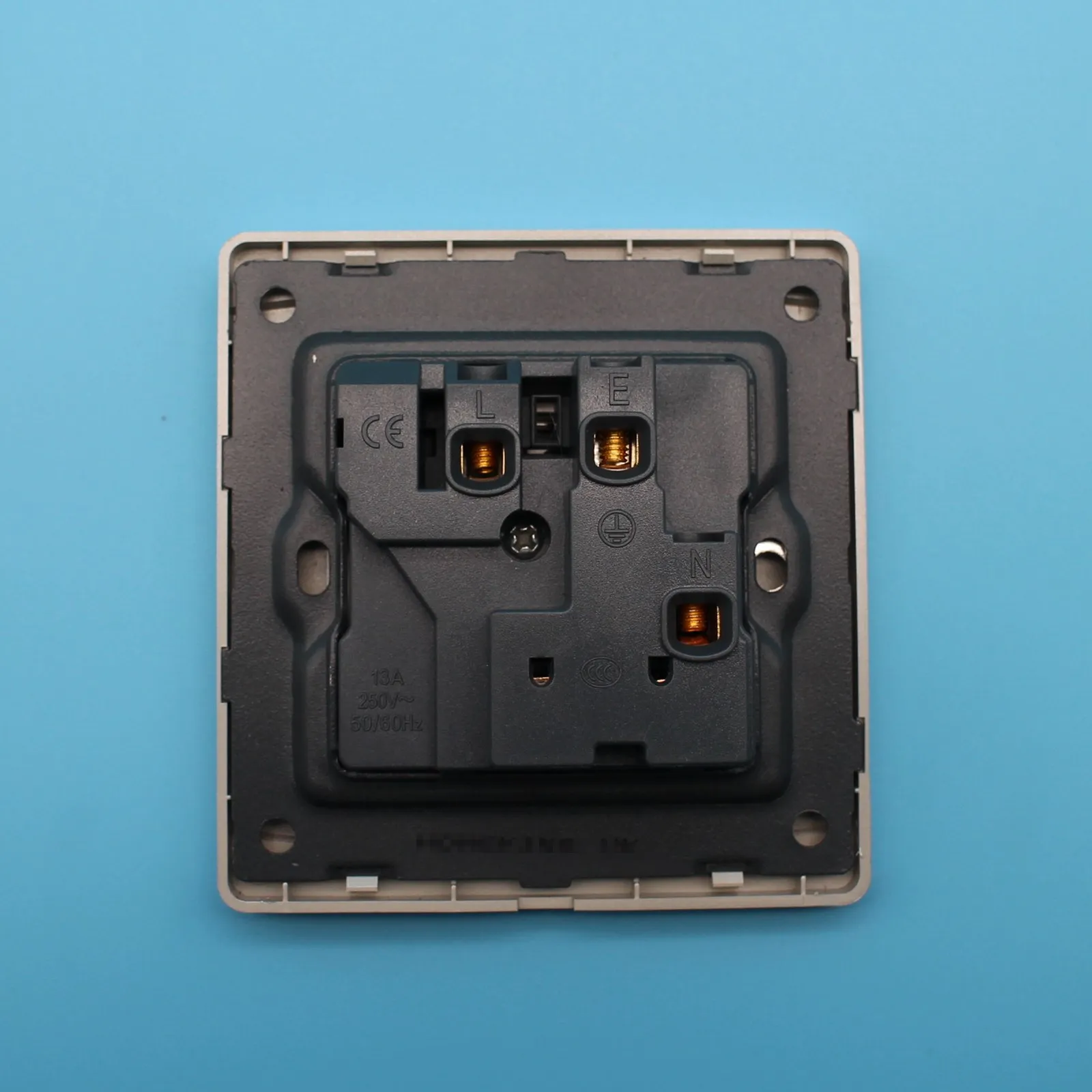 Saudi Arabia British Standard 13a Lighting Multi G2.3 Electrical Wall K ...