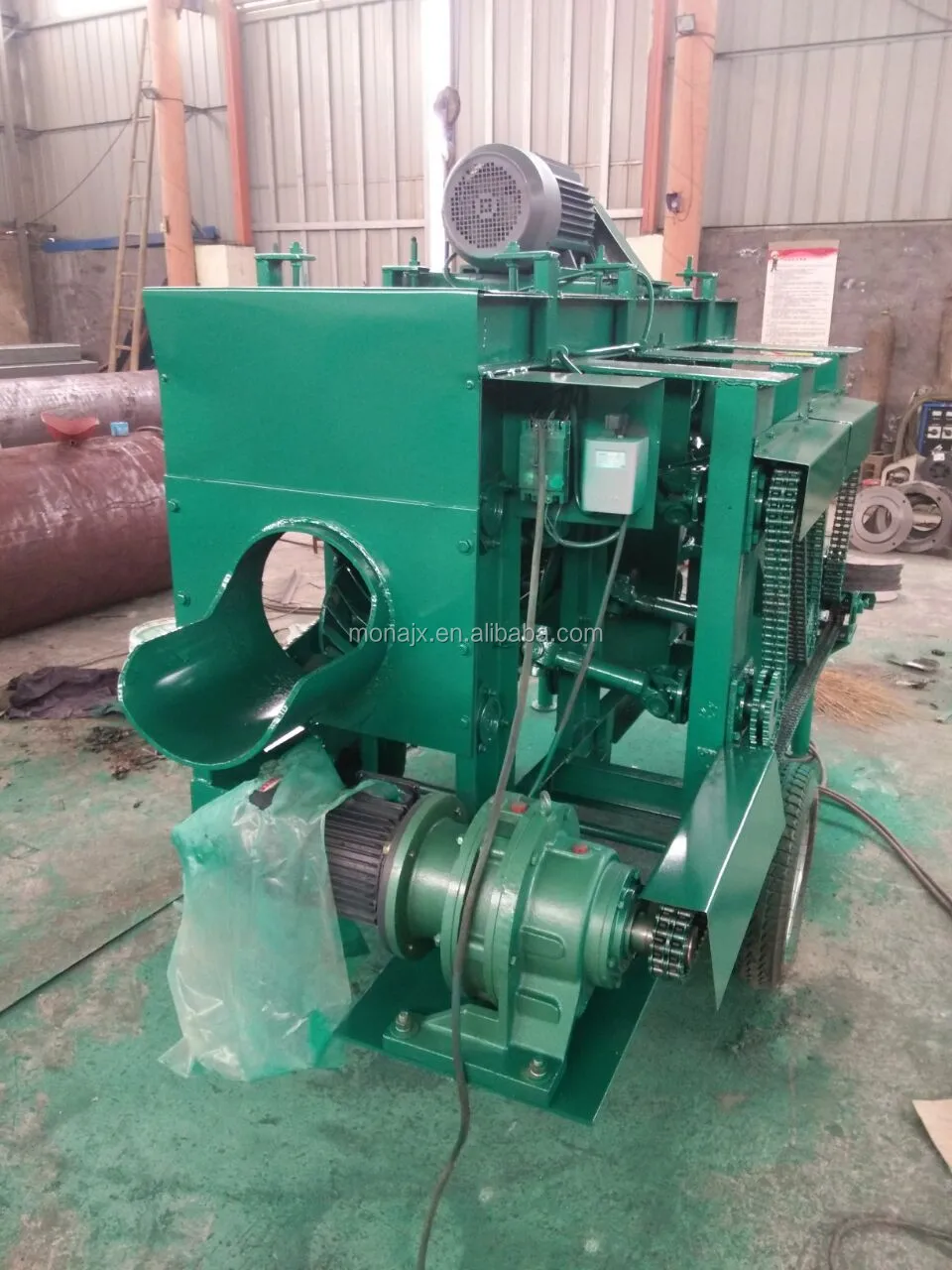 Wood Tree Debarker/wood Log Bark Stripping Machine - Buy Log Bark ...