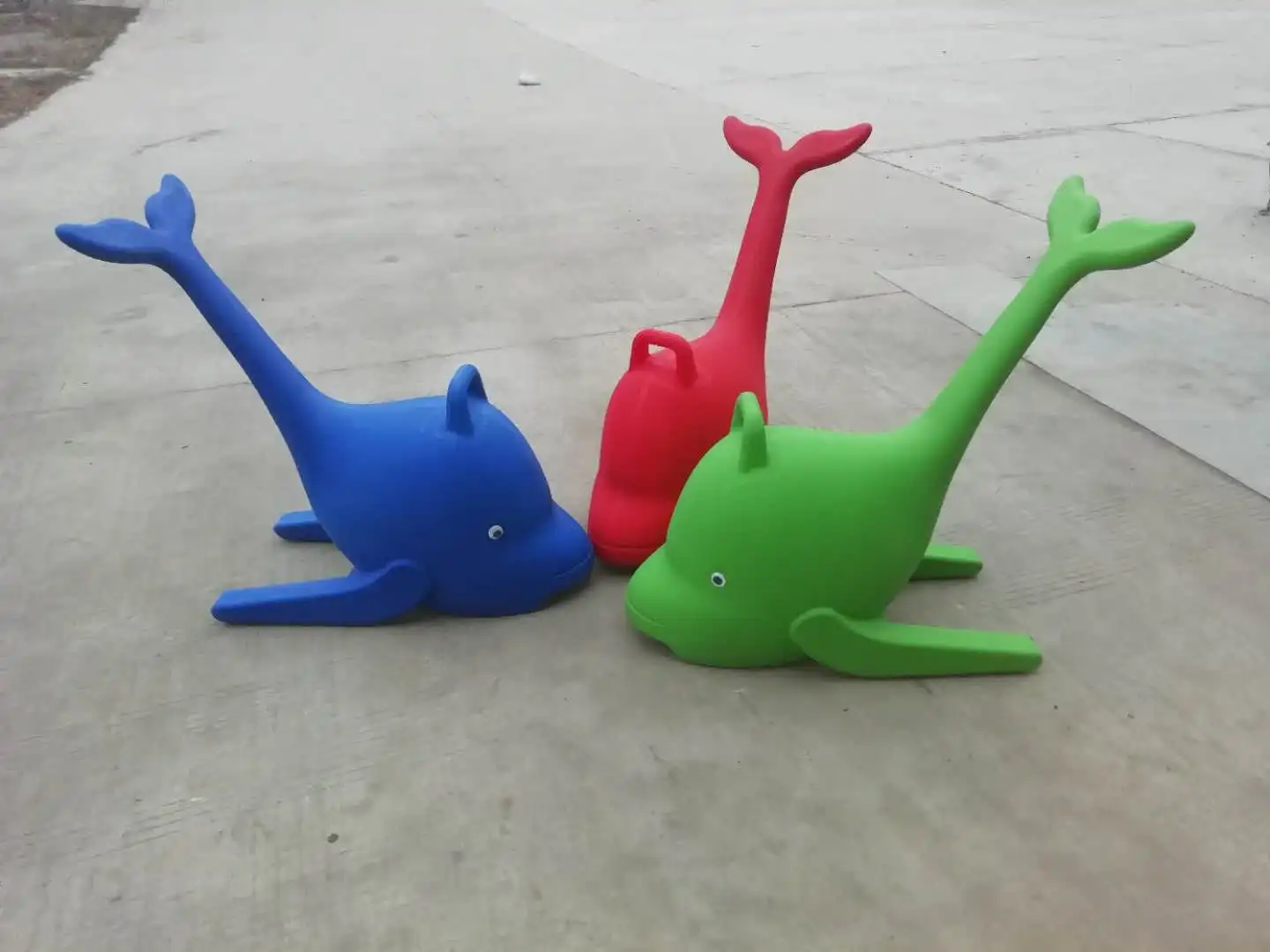 Wholesale Durable Wear-proof Cold Resistant Lldpe Dolphin Ice Skating ...