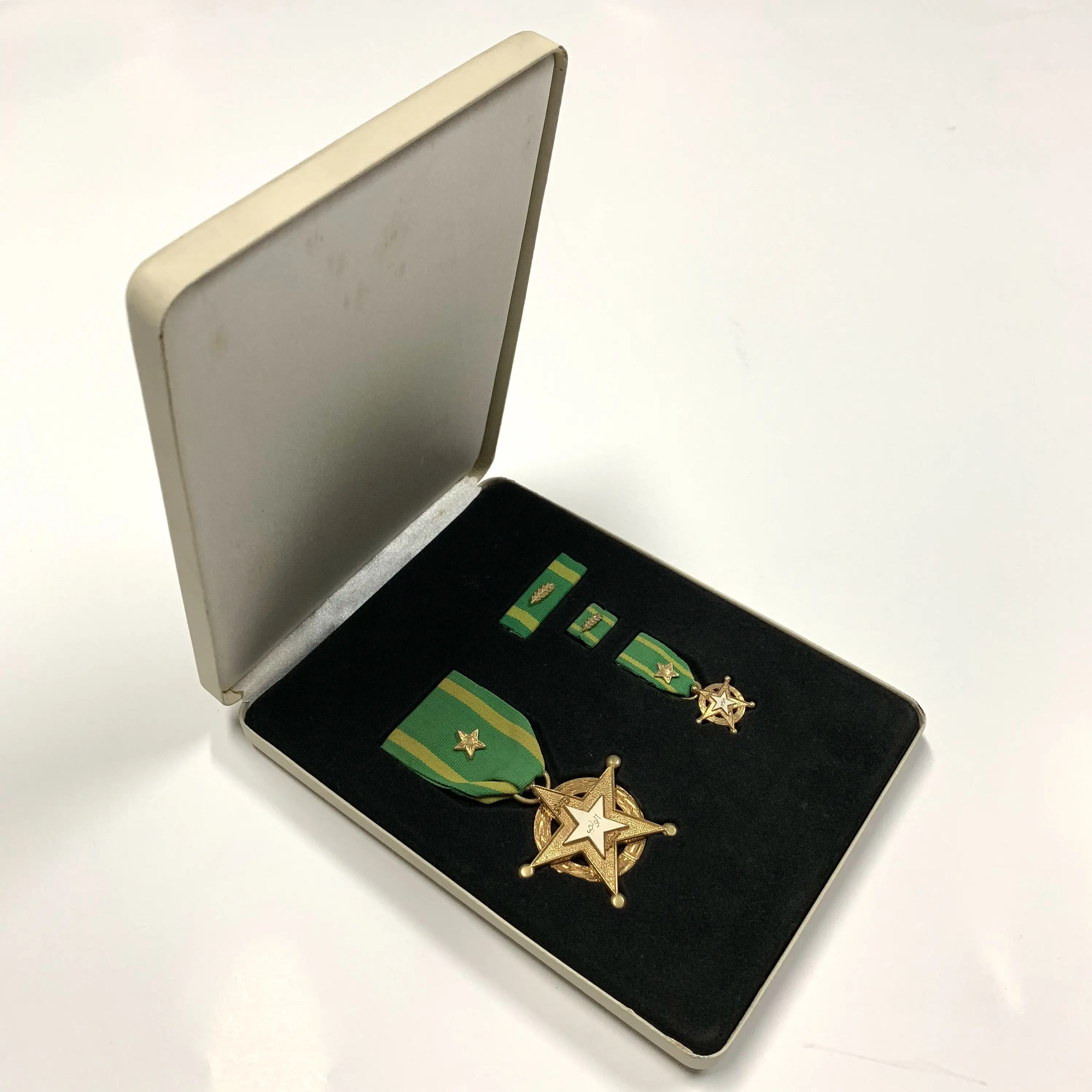 Custom Award Medal Display Box - PU Leather Storage Solution