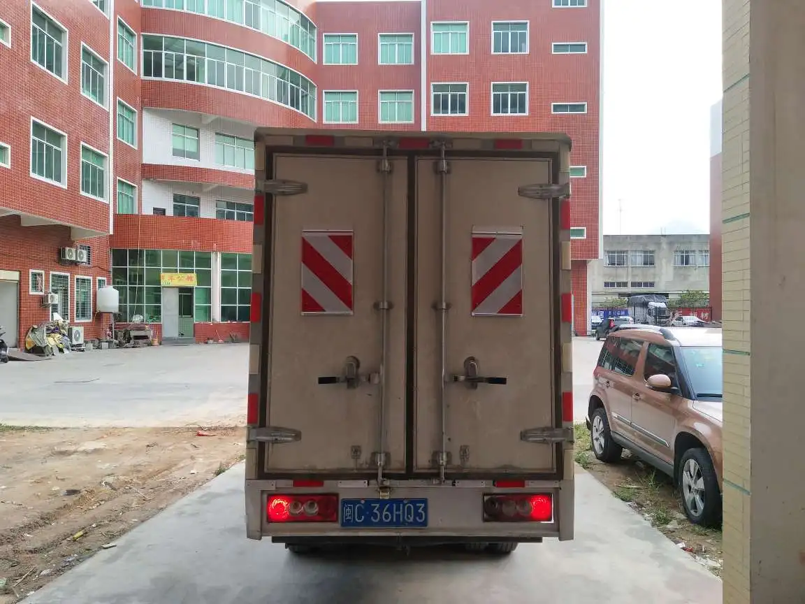 New Design Tail Lift Flag Reflective Vehicle Platform Flags Warning ...