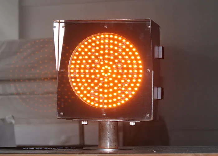 High Brightness Yellow LED Traffic Warning Light for Highways