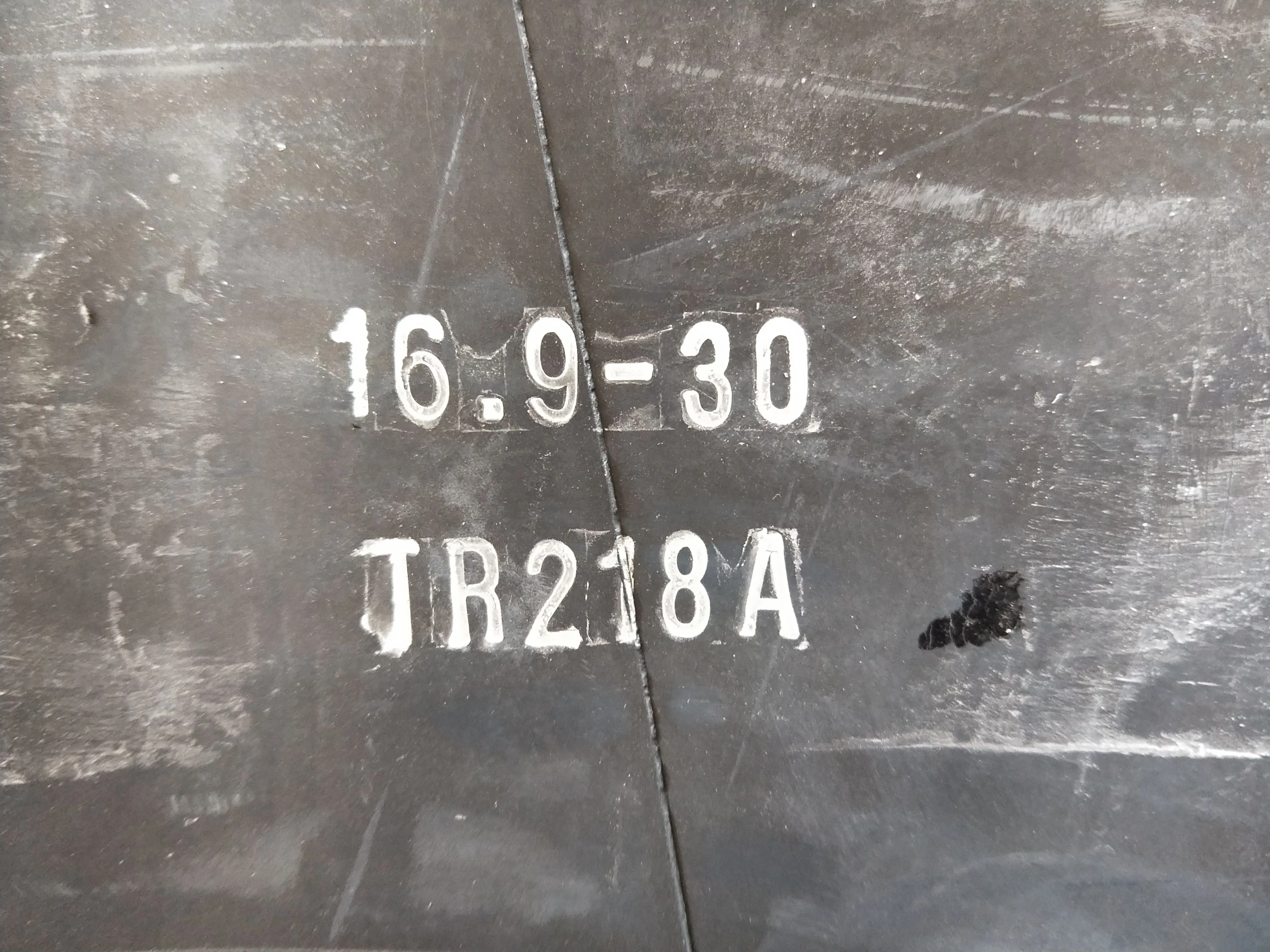 11.2-24 12.4-24 13.6-28 14.9-30 Tr218a Butyl Tractor Big Butyl Inner ...