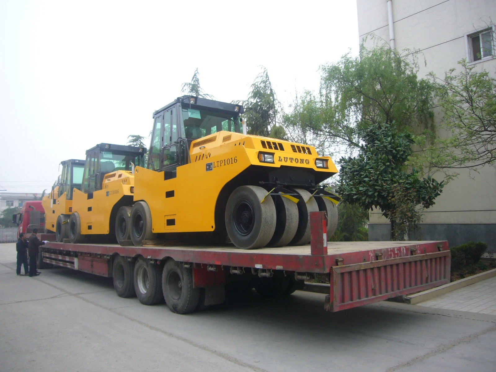 Pneumatic Tyre Roller 10tons 16tons 26tons 30tons - Buy Rubber Tire ...
