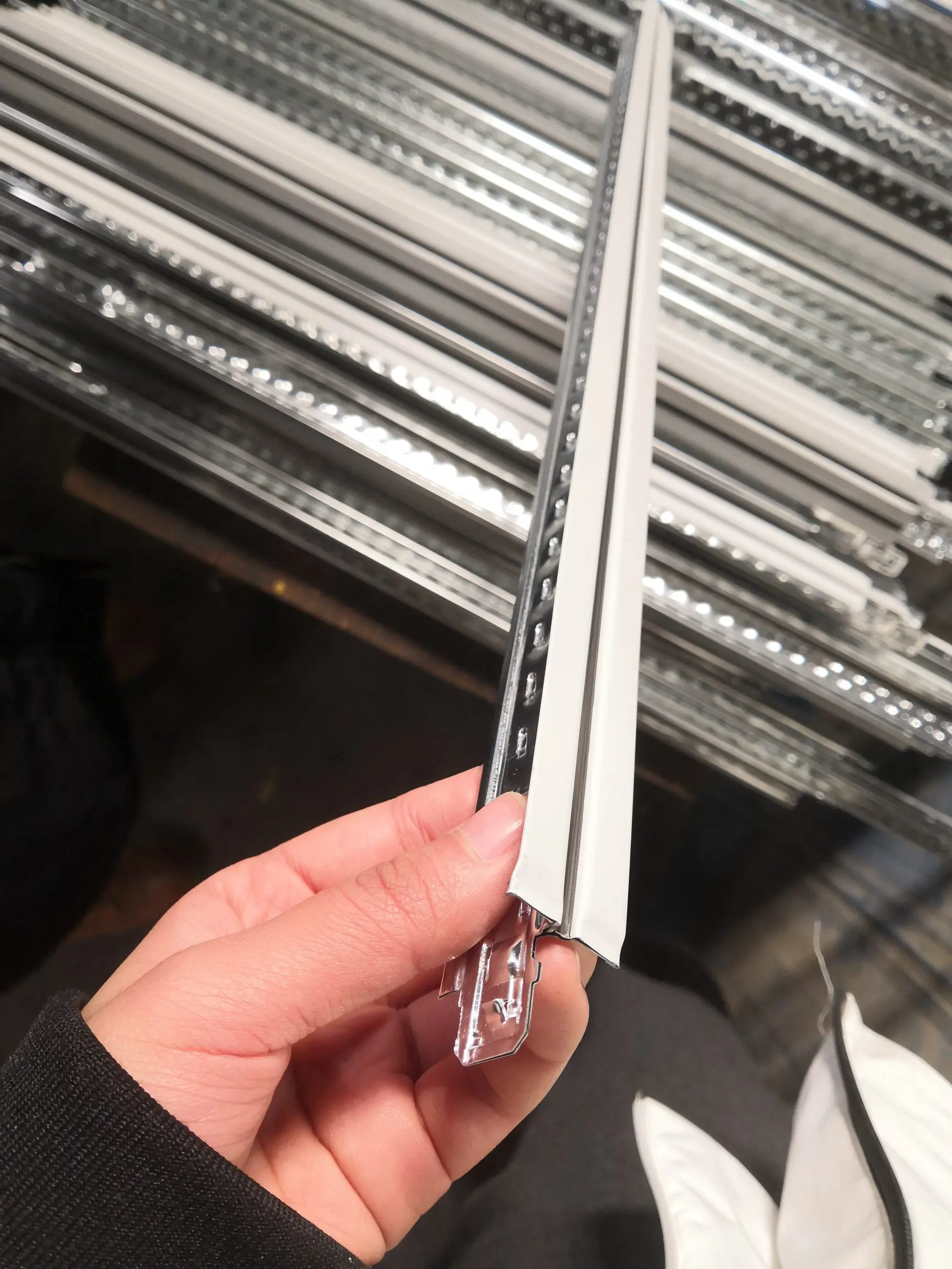 T Runner Main Tee and Cross Tee Ceiling Grid - Durable & Stylish