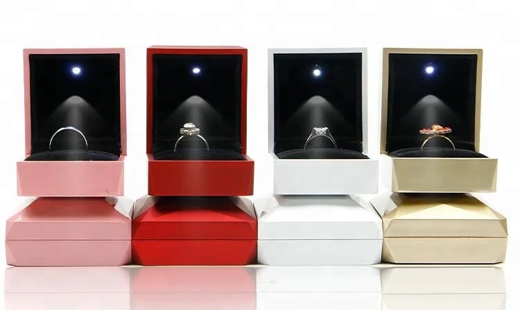 Luxury Red Rose Pop-up Ring Boxes - Perfect for Valentine's