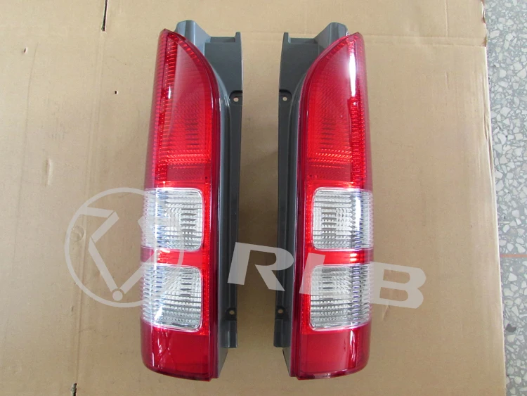 Kdh212 Hiace Car 81551-26200 Rh Tail Lamp - Buy Kdh212 Tail Lamp,Hiace ...