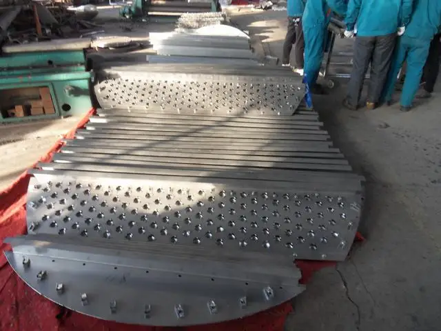 Float Valve Trays Ethanol Distillation Column - Buy Floating Valve ...