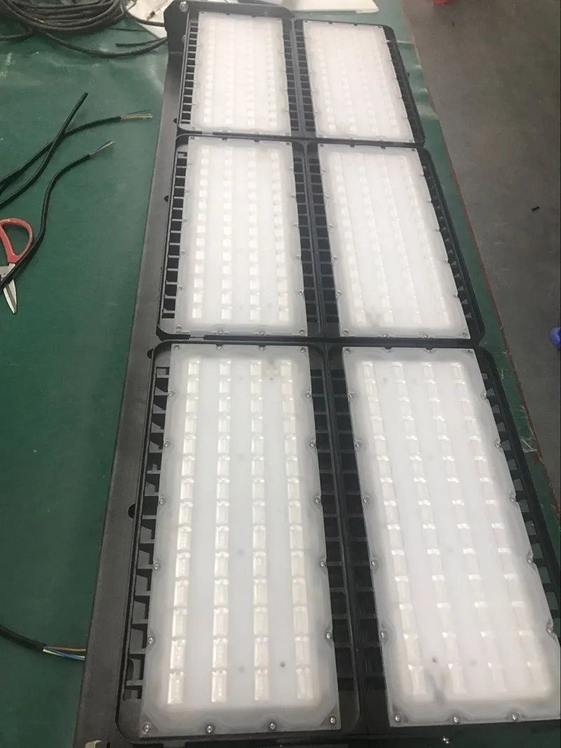 400w Most Powerful LED Flood Light - Durable & Efficient