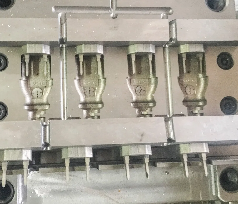 Plastic Electric Switch Socket Plug Mould Xy003 - Buy Plastic Electric ...