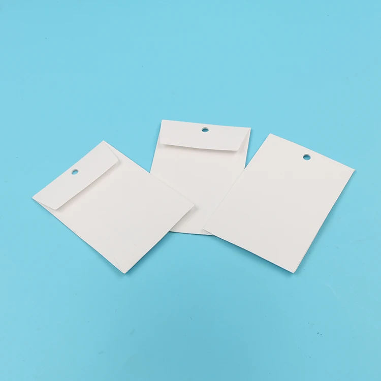 Commonly Use Non Logo Folded White Paper Clothing Tags