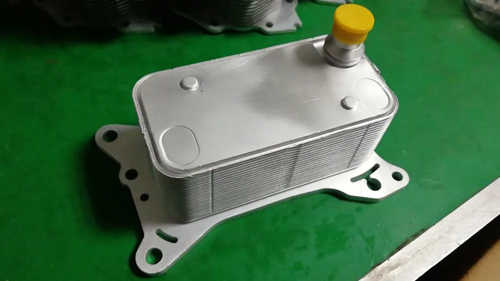 Yağ Soğutucu Mercedes CLA Için 220 CDI Coupe W117 6511801065 ...